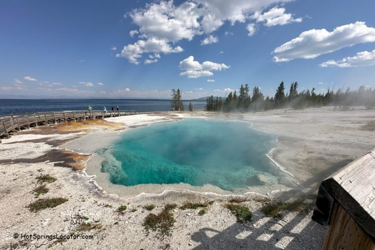 West Thumb Geyser Basin - Yellowstone's Lakeside Geysers and Springs in ...